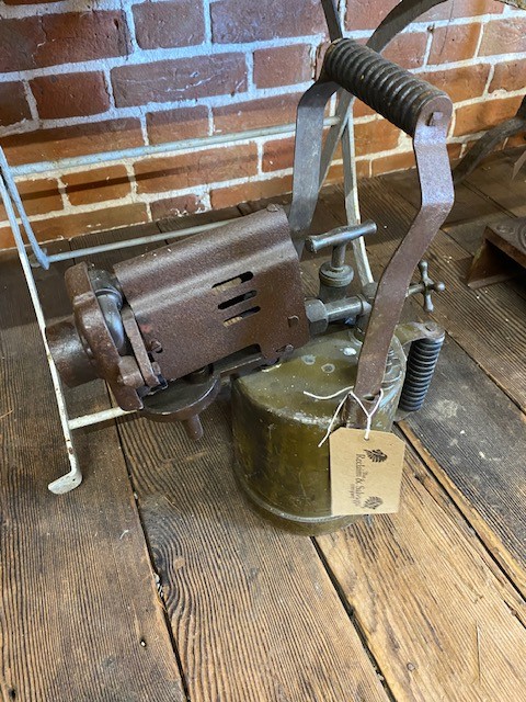 Reclaim & Salvage Co